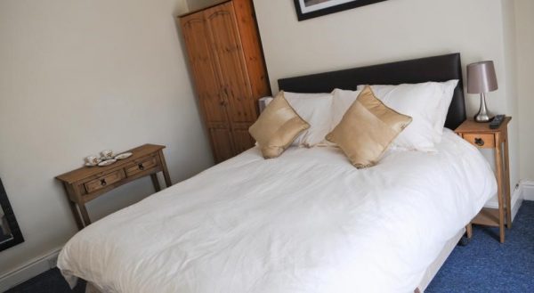 Pub Restaurant and Hotel in Usk, Monmouthshire - The New Court Inn